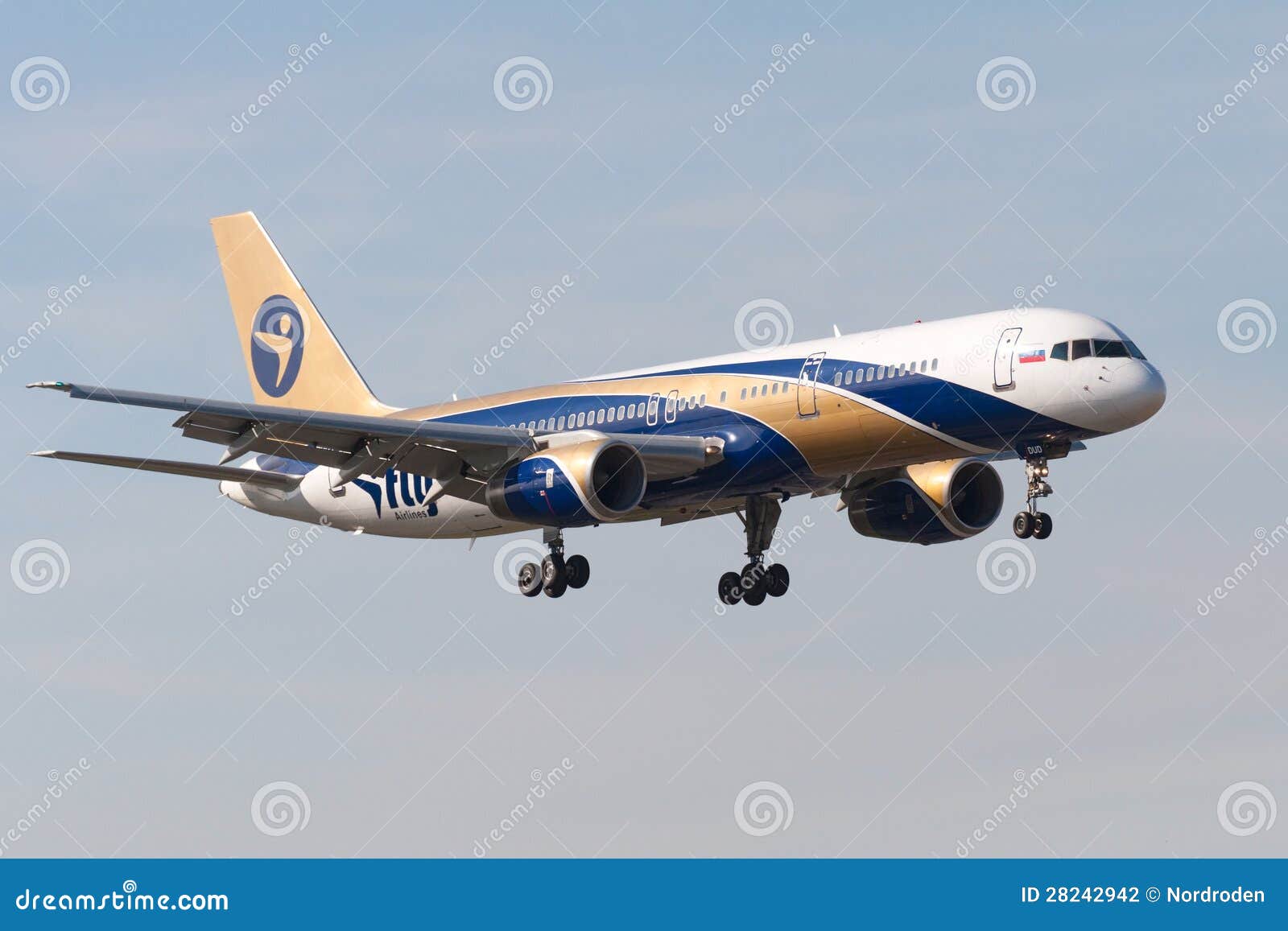 Boeing B757 jet aircraft editorial photography. Image of airliner ...