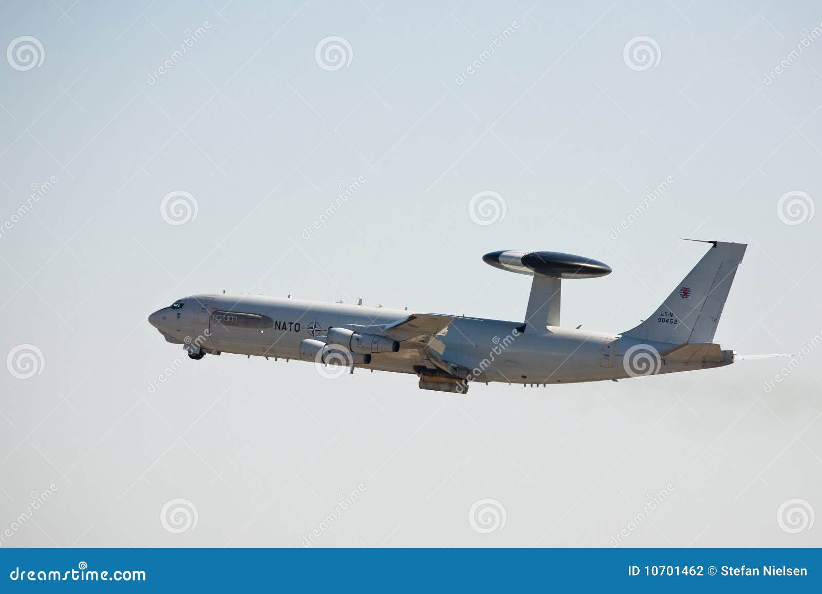 Boeing E-3A Sentry AWACS editorial photography. Image of airplane ...