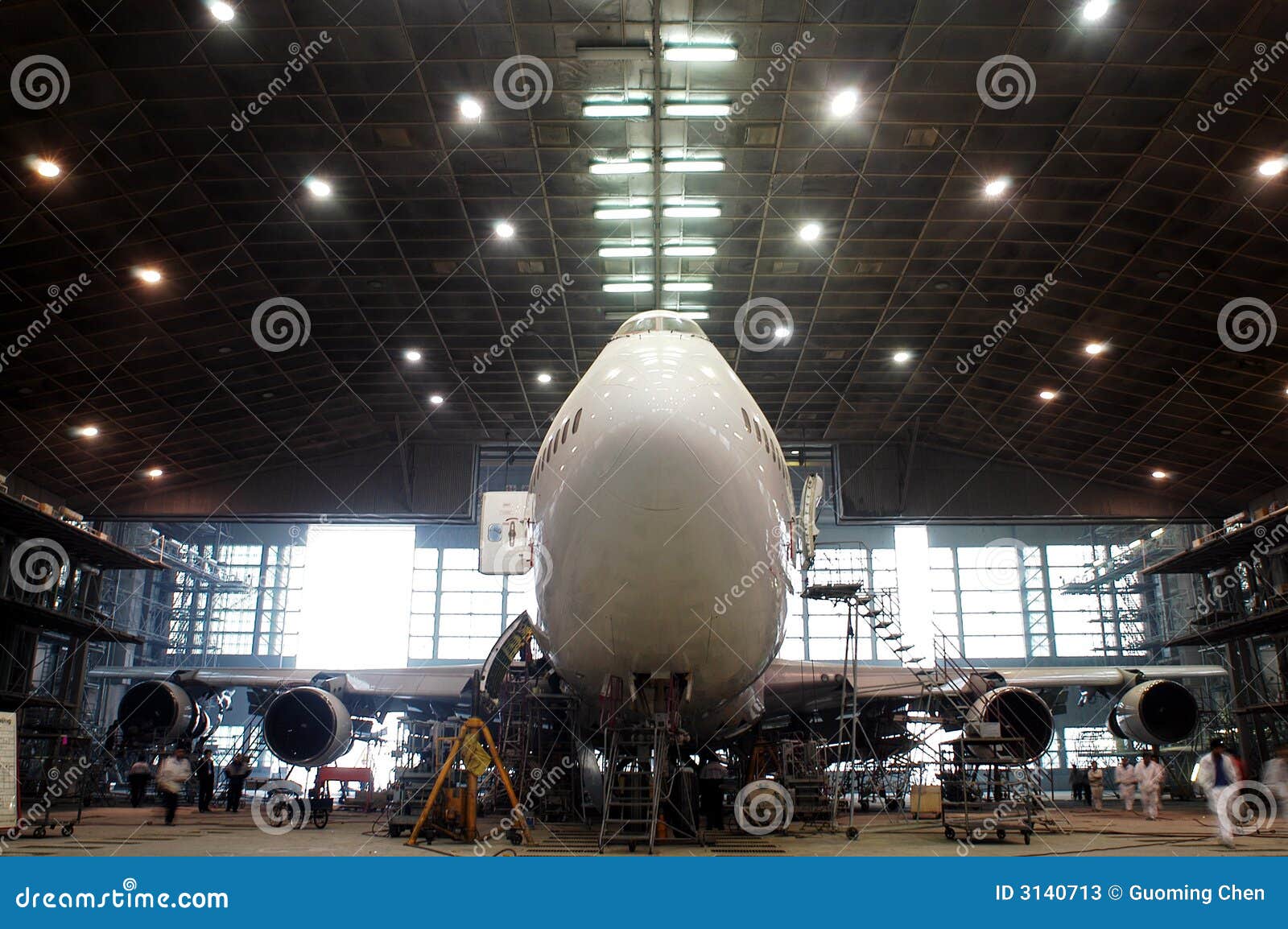Boeing Flight Under Maintain Stock Image - Image of crew, travel: 3140713