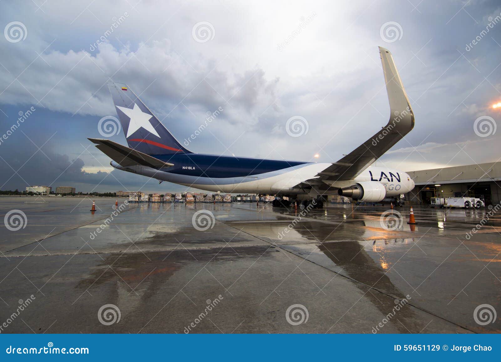 Boeing 767 Freighter at Lan Cargo Ramp Editorial Stock Image - Image of ...