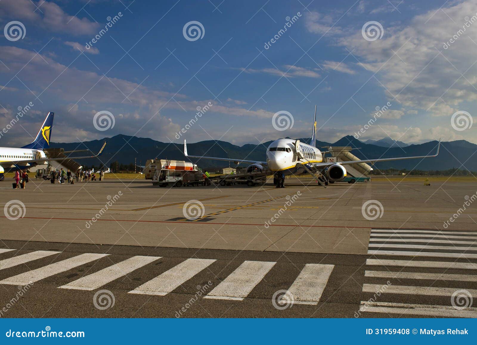 Boeing 737 van Ryanair redactionele stock foto. Image of reis - 31959408