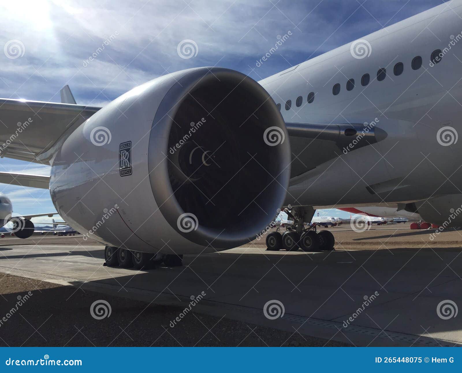 Boeing 777 imagen editorial. Imagen de motor, boeing - 265448075