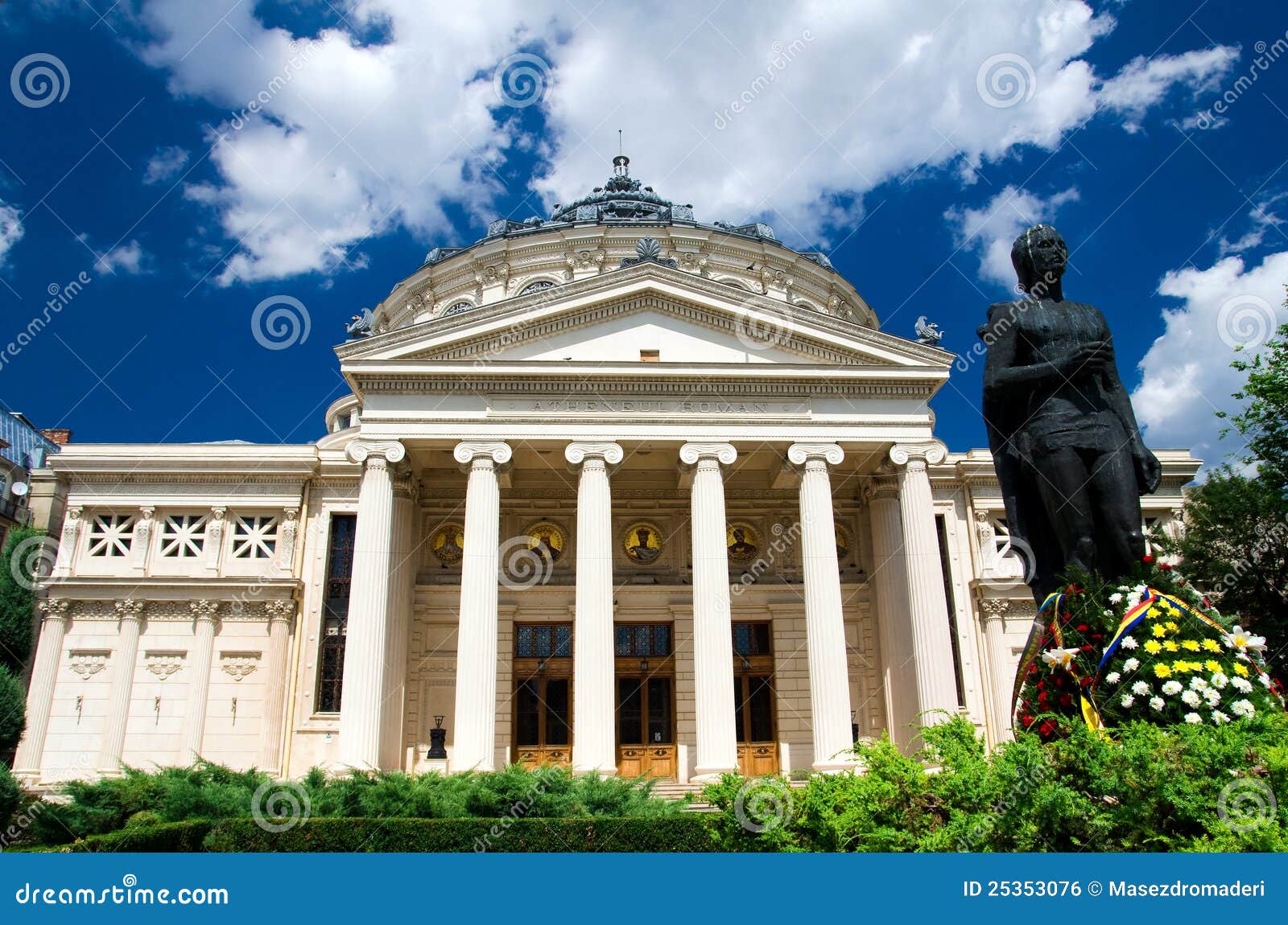 Boekarest - Atheneum stock foto. Image of zaal, centraal - 25353076