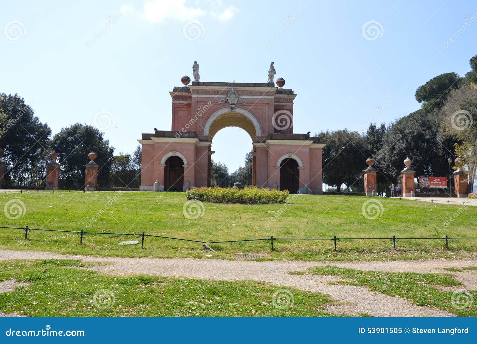 Bogen der vier Winde stockbild. Bild von kasino, hecken - 53901505