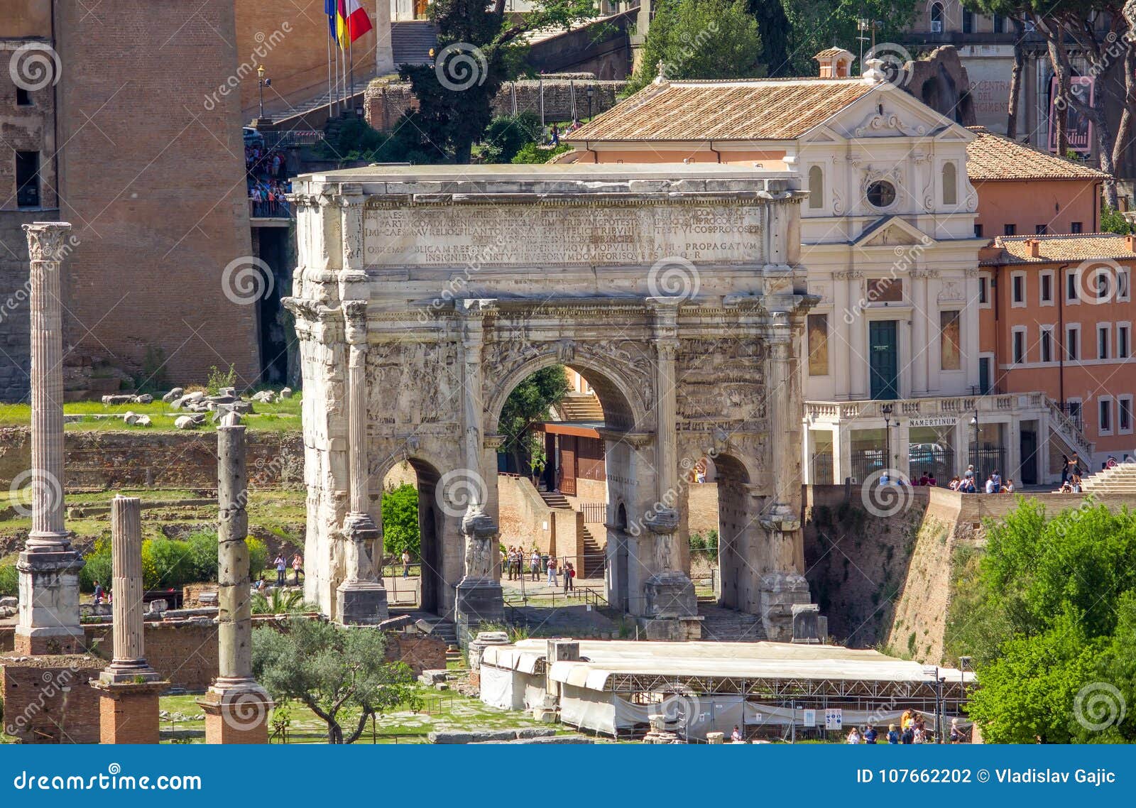 Bogen Von Septimius Severus Bei Roman Forum, Rom Redaktionelles ...