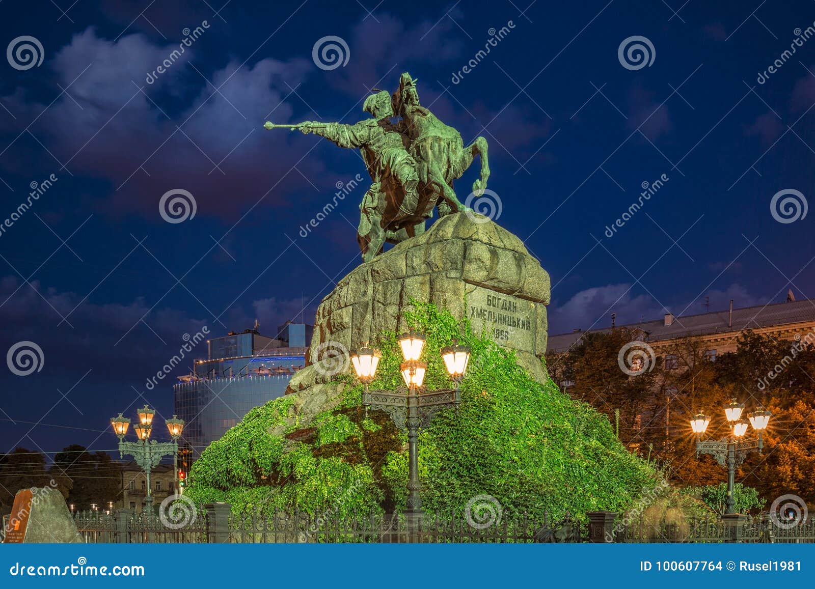 Bohdan Khmelnytsky Monument Stock Photo - Image of horse, city: 100607764