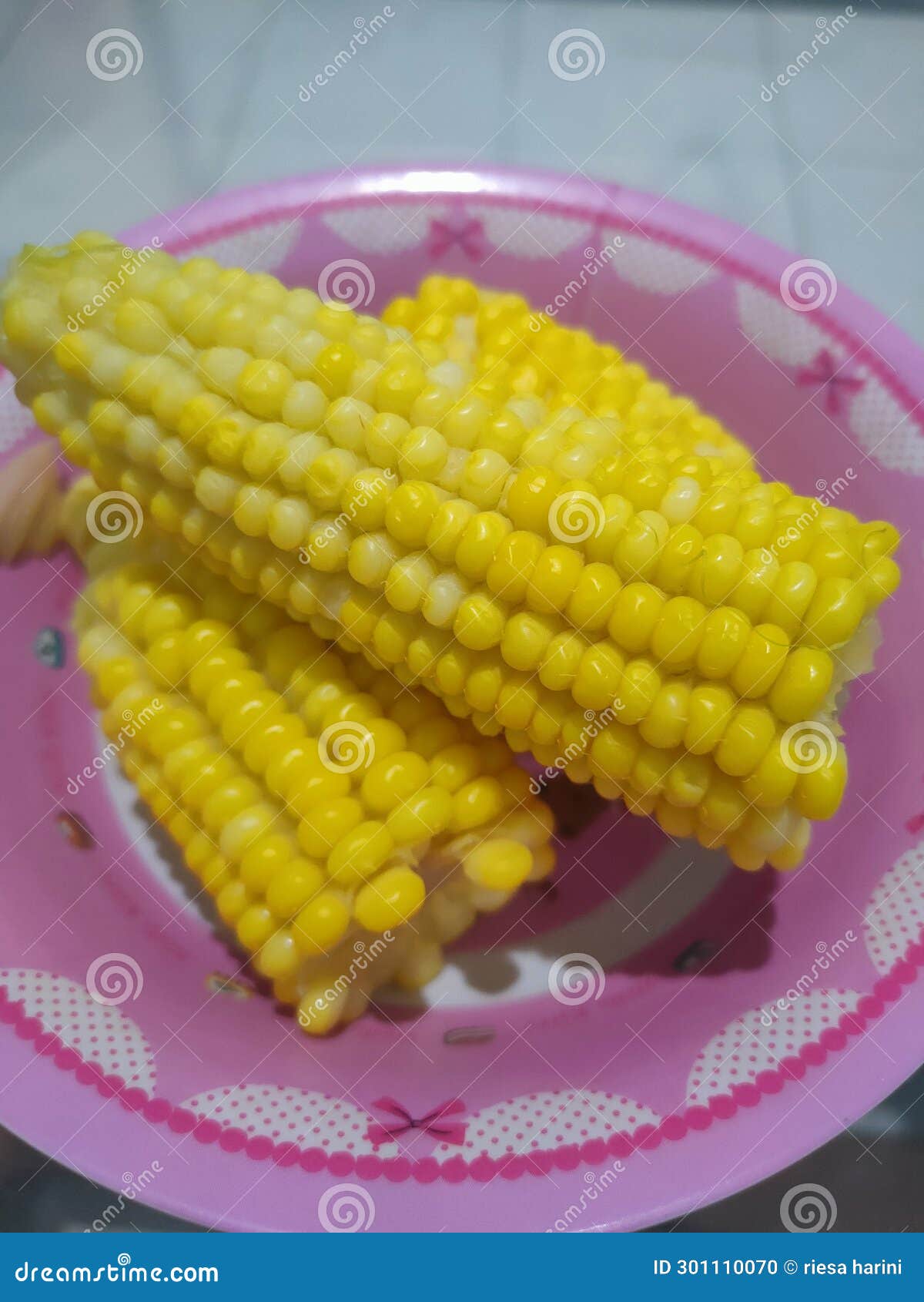 Boil Sweet Corn for a Healthy Breakfast Stock Photo - Image of healthy ...
