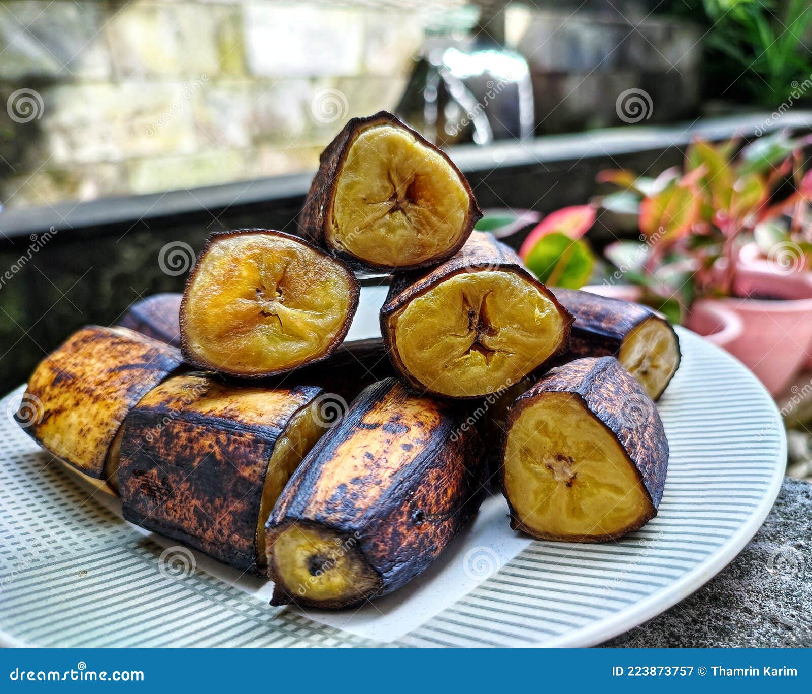Boiled Banana, One of the Mainstay Menu for Breakfast in Indonesia ...