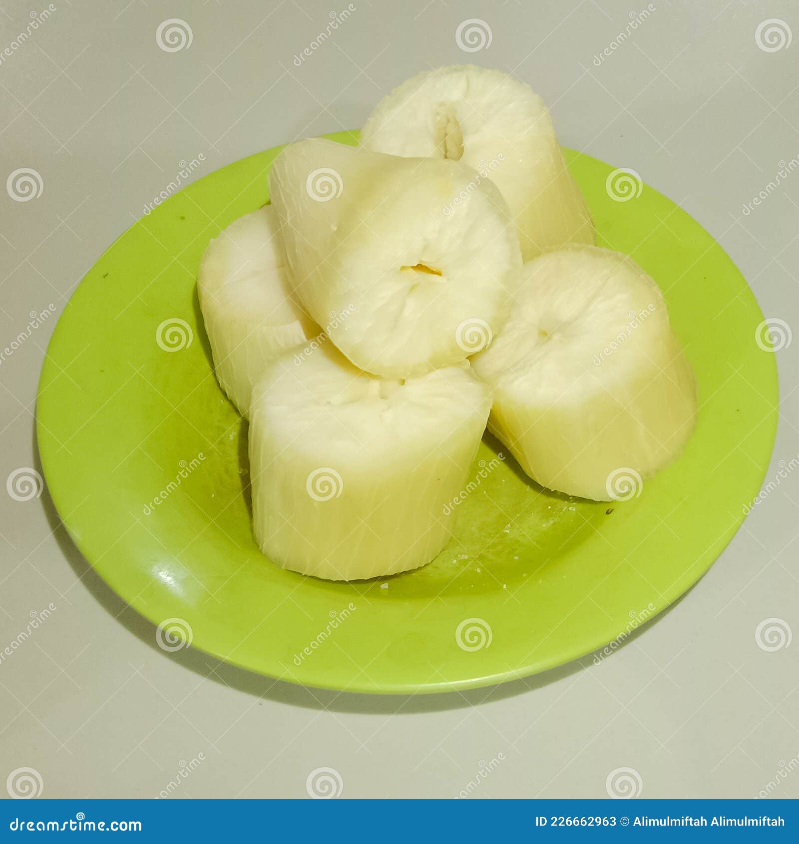 Boiled Cassava in the Green Plate Stock Image - Image of plate, green ...