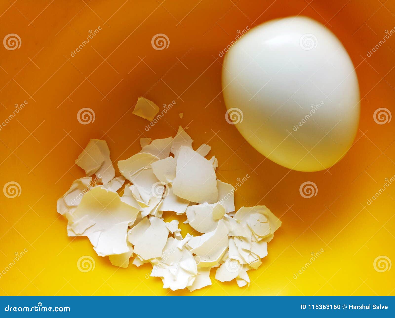 Boiled Egg with Cracked Shell Stock Photo - Image of crack, broken ...