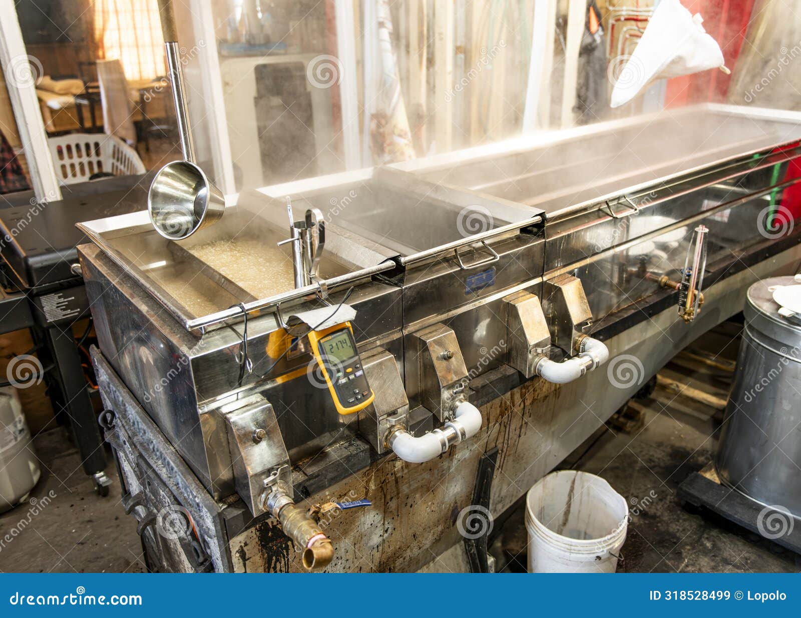 Boiling Maple Syrup Sap Boiling Pans with Steam Stock Image - Image of ...