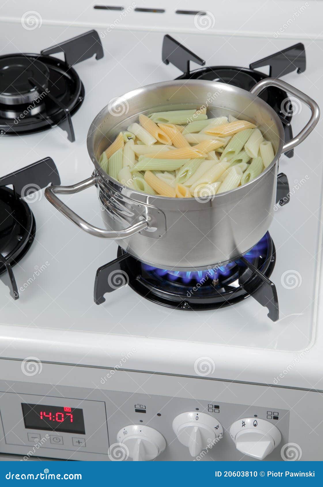 Boiling pasta stock photo. Image of dinner, food, color - 20603810