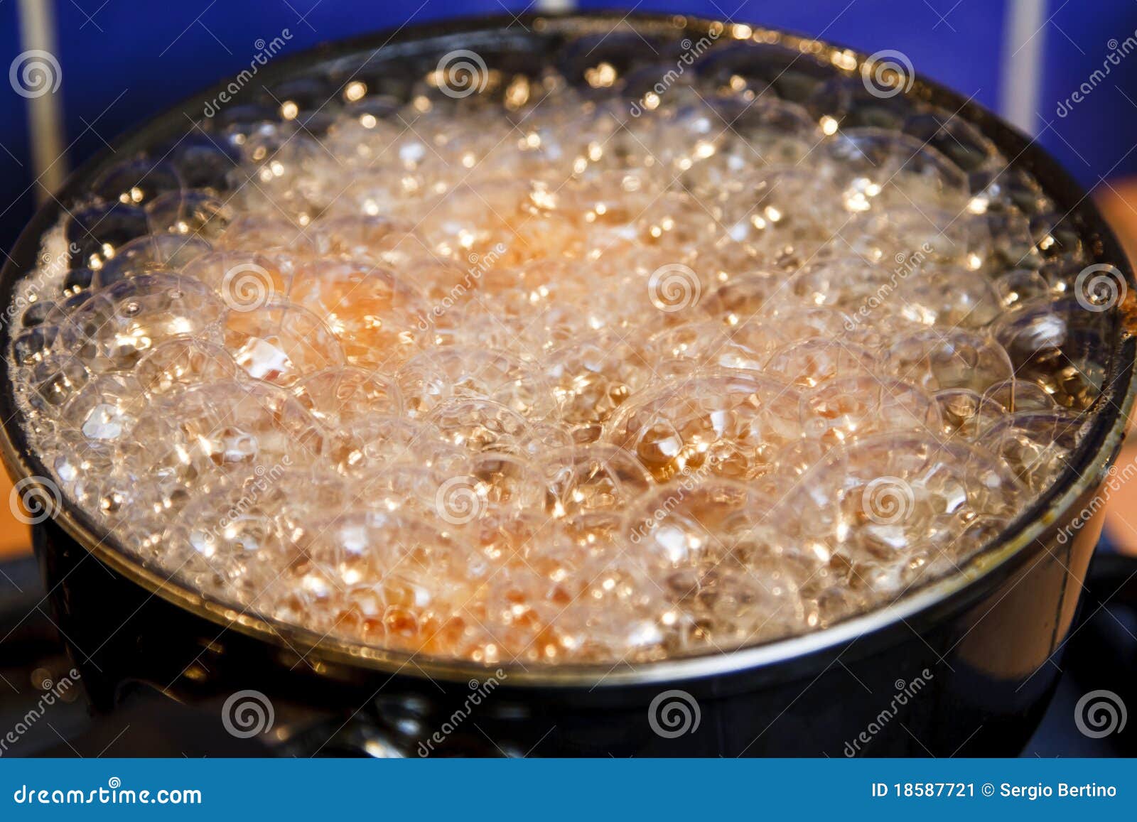 Boiling Pot stock image. Image of bubbles, liquid, boil - 18587721