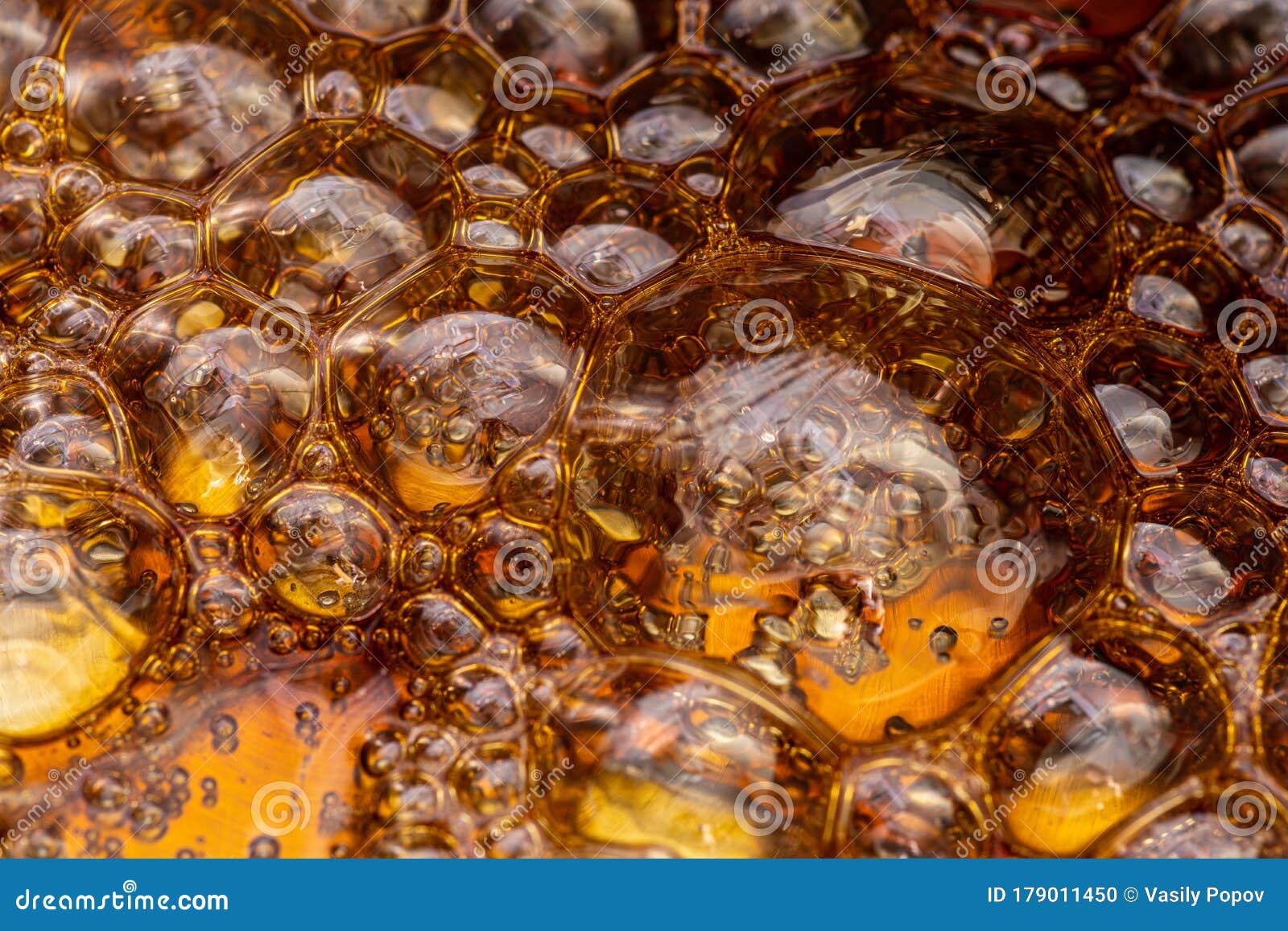 Boiling Sugar with Bubbles Turns into Caramel, Caramelization Stock ...