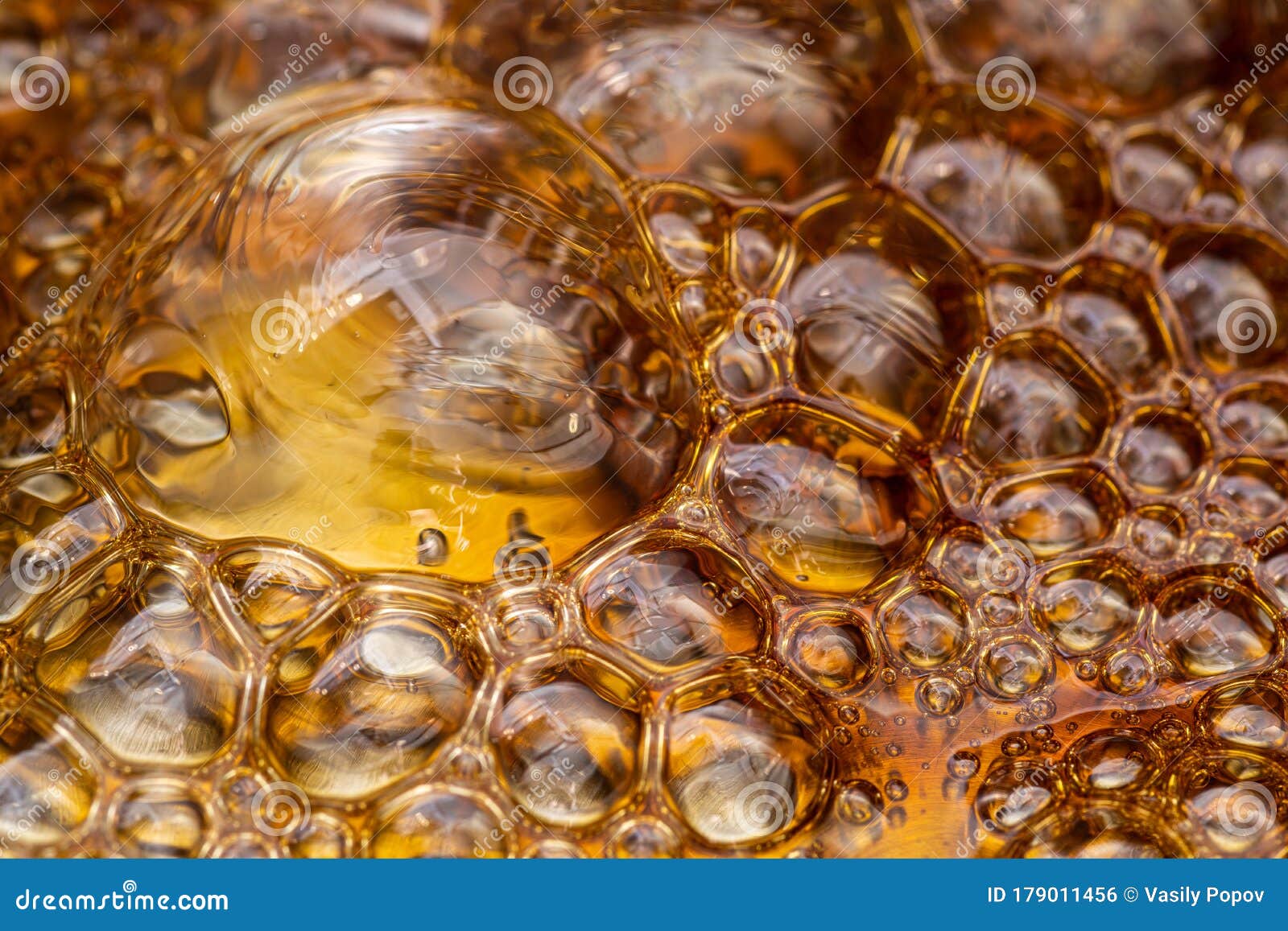 Boiling Sugar with Bubbles Turns into Caramel, Caramelization Stock ...