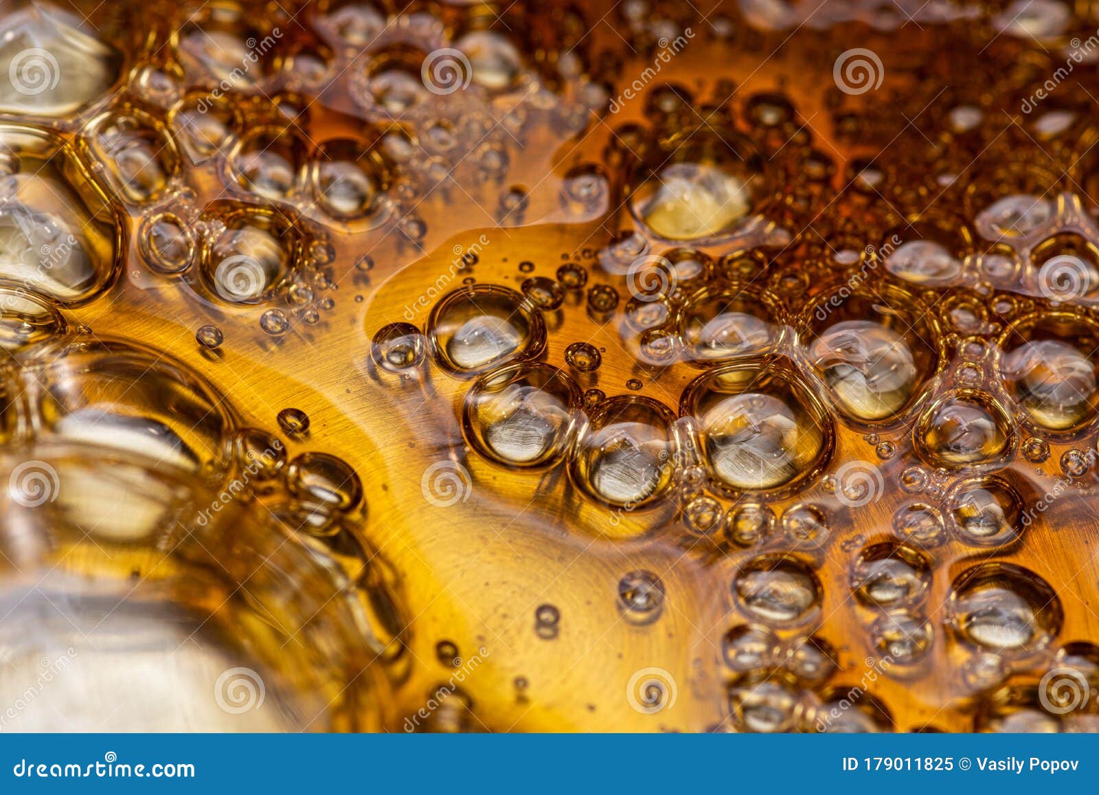 Boiling Sugar with Bubbles Turns into Caramel, Caramelization Stock ...