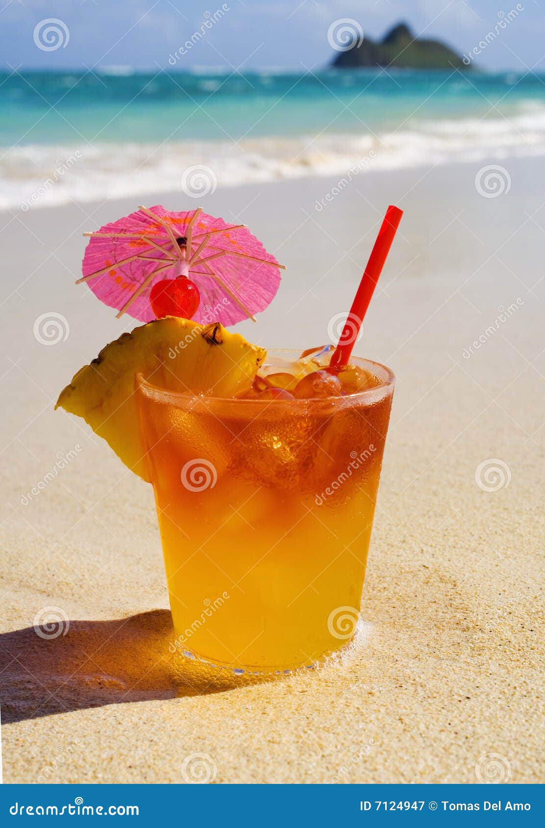 Boisson Tropicale De Maitai Image stock - Image du tropiques, liquide ...