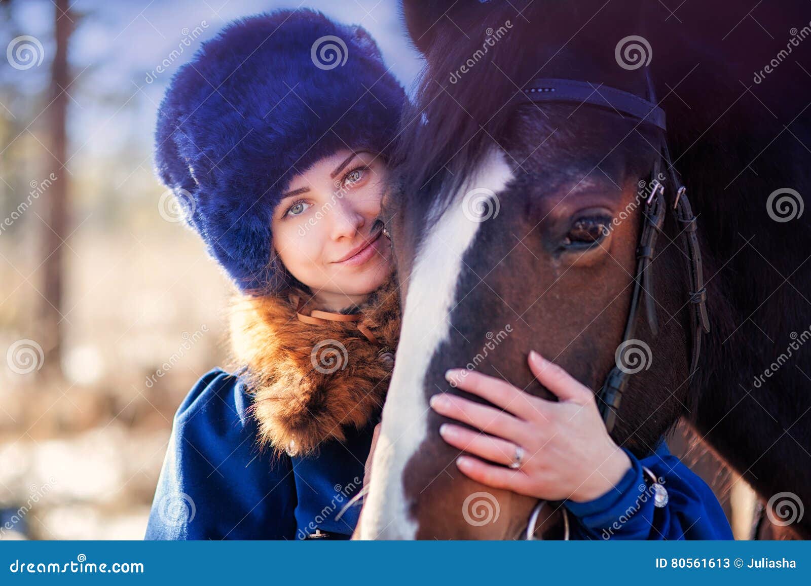 Bojar kobieta na koniu obraz stock. Obraz złożonej z pigułka - 80561613