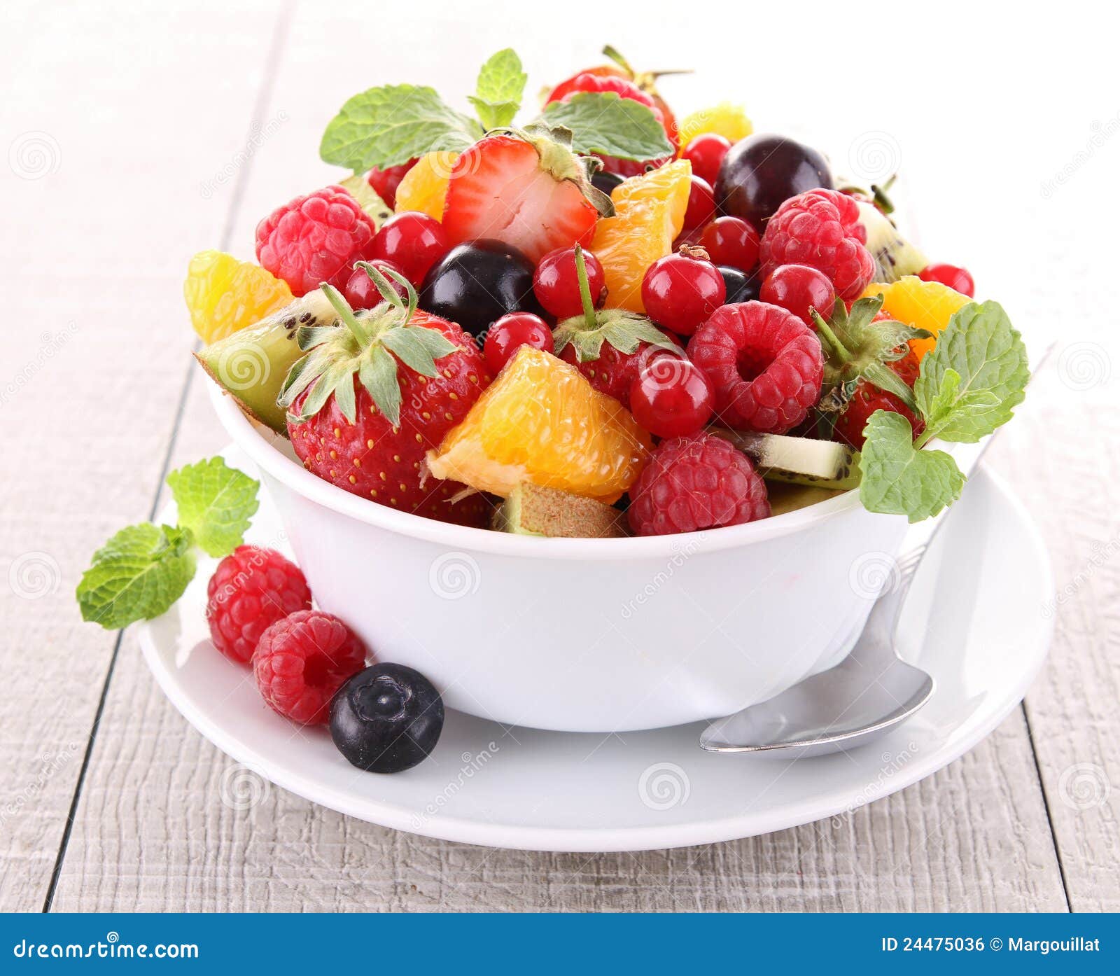 Bol de fruits photo stock. Image of studio, nutrition - 24475036