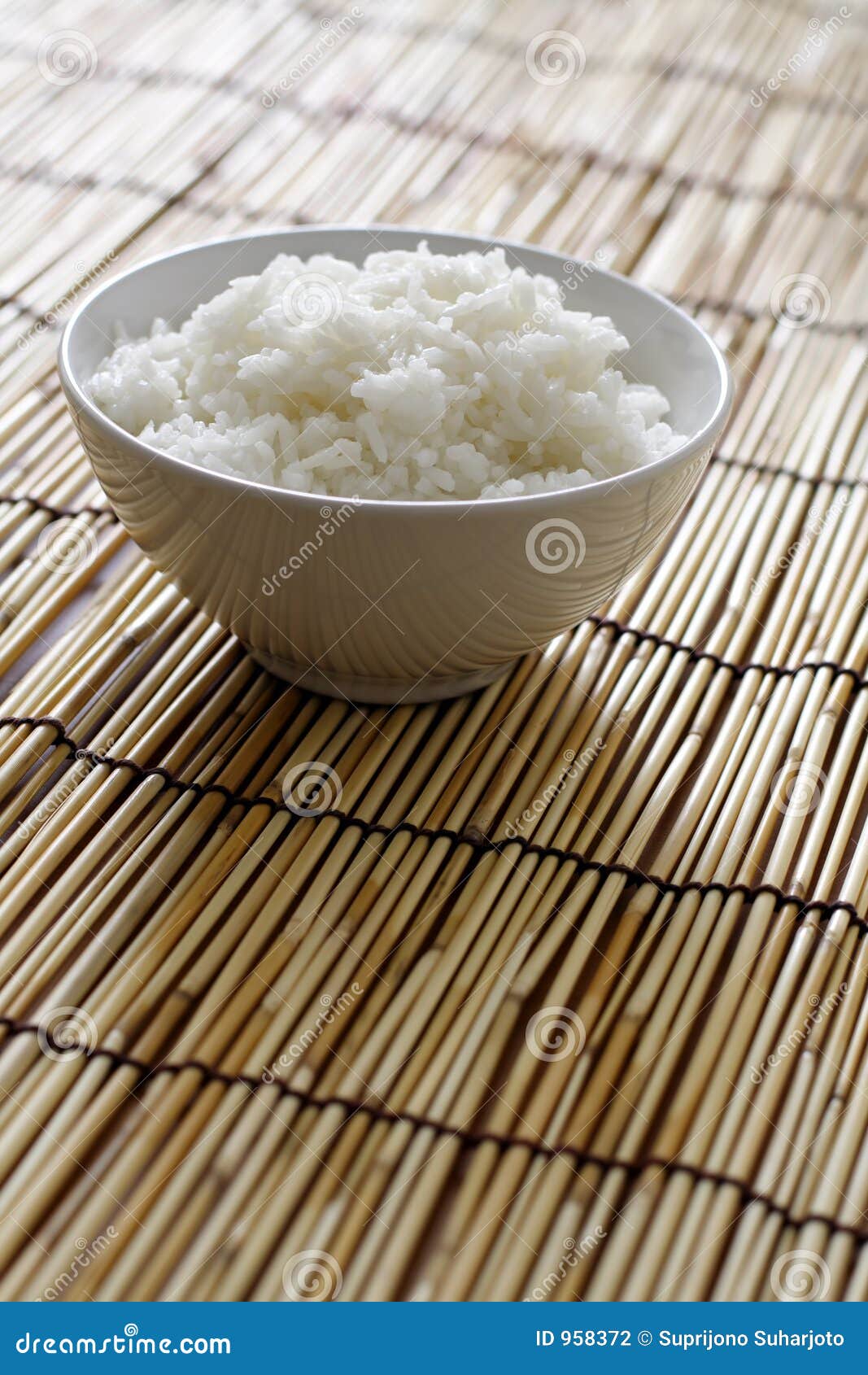 Bol de riz photo stock. Image du agrafe, oriental, japonais - 958372