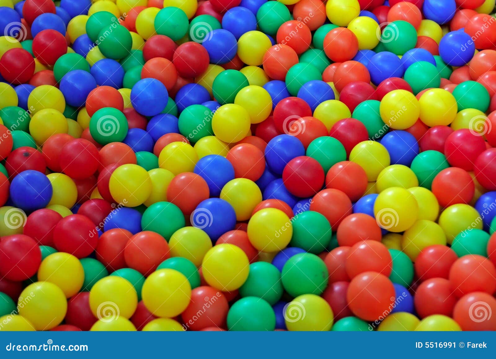 Bolas imagen de archivo. Imagen de enorme, diferente, fondos - 5516991