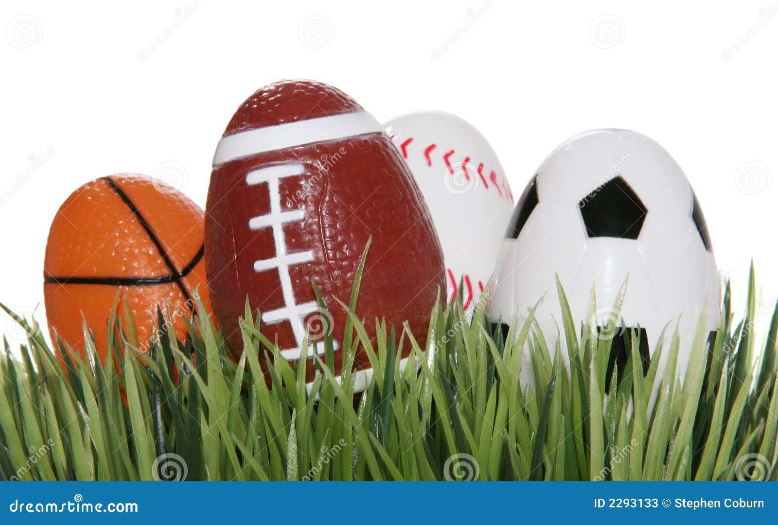 Bolas De Los Deportes En La Hierba Imagen de archivo - Imagen de ...