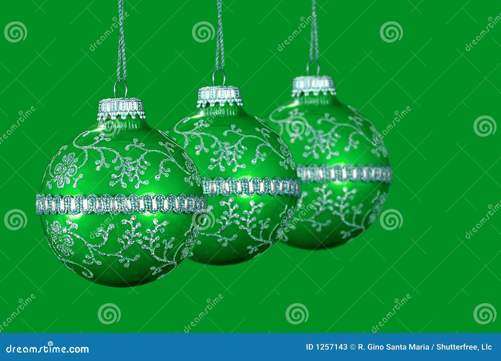 Bolas verdes de la Navidad imagen de archivo. Imagen de vacaciones ...