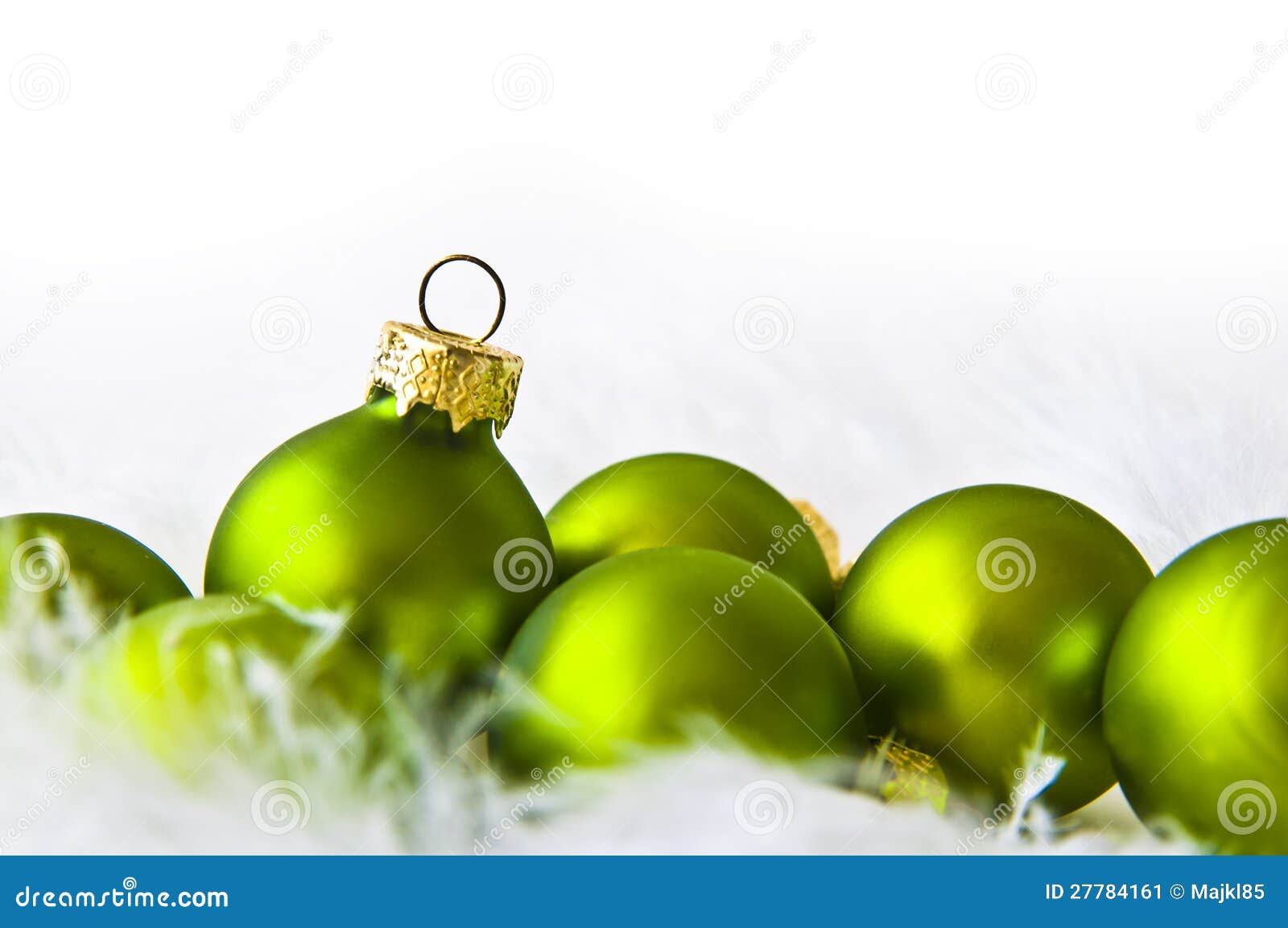 Bolas verdes de la Navidad imagen de archivo. Imagen de diciembre ...