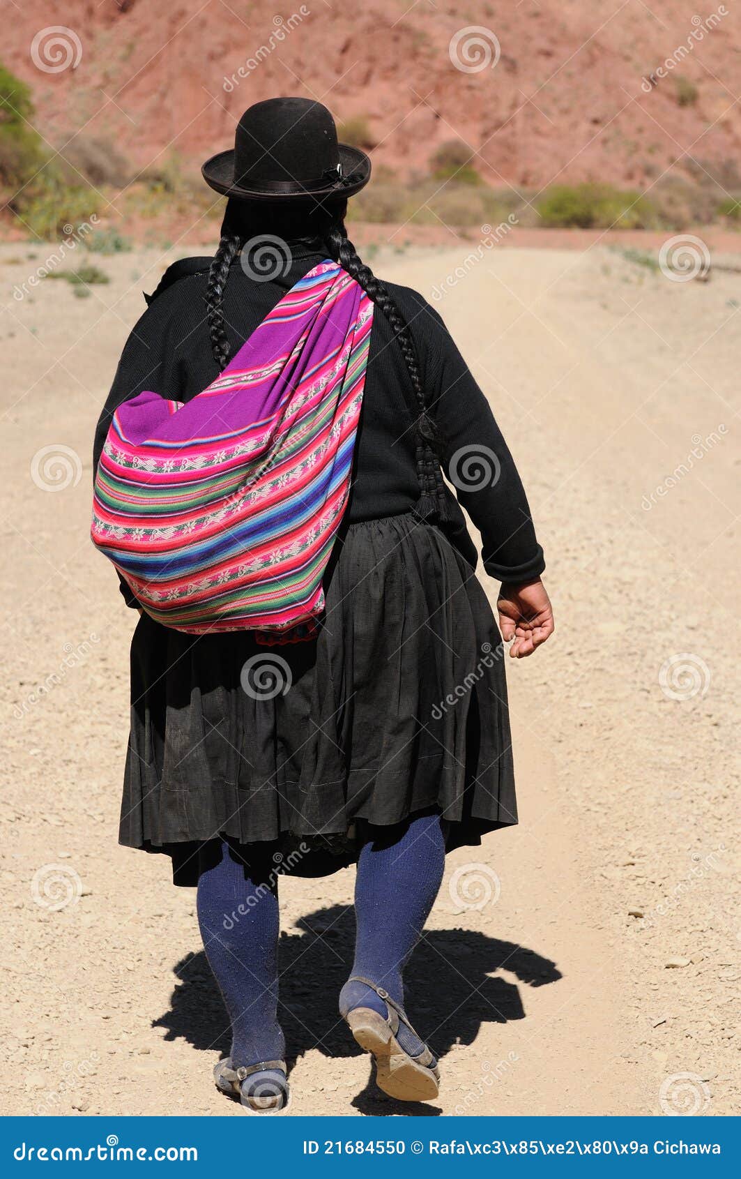 Bolivian native women editorial image. Image of andes - 21684550