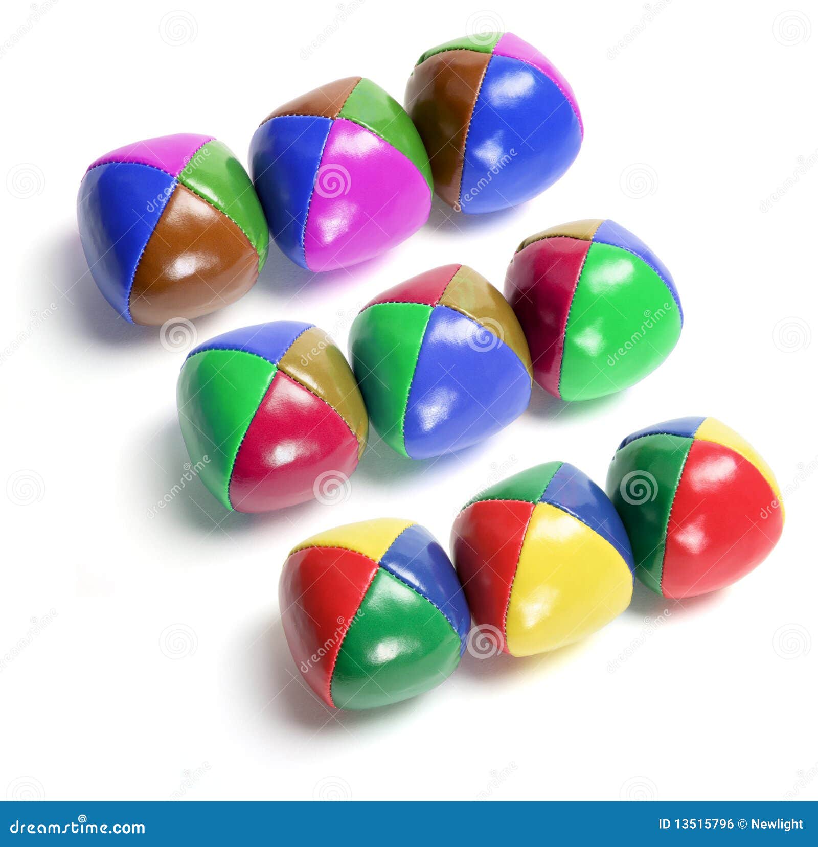 Bollar som jonglerar rader arkivfoto. Bild av bakgrund - 13515796