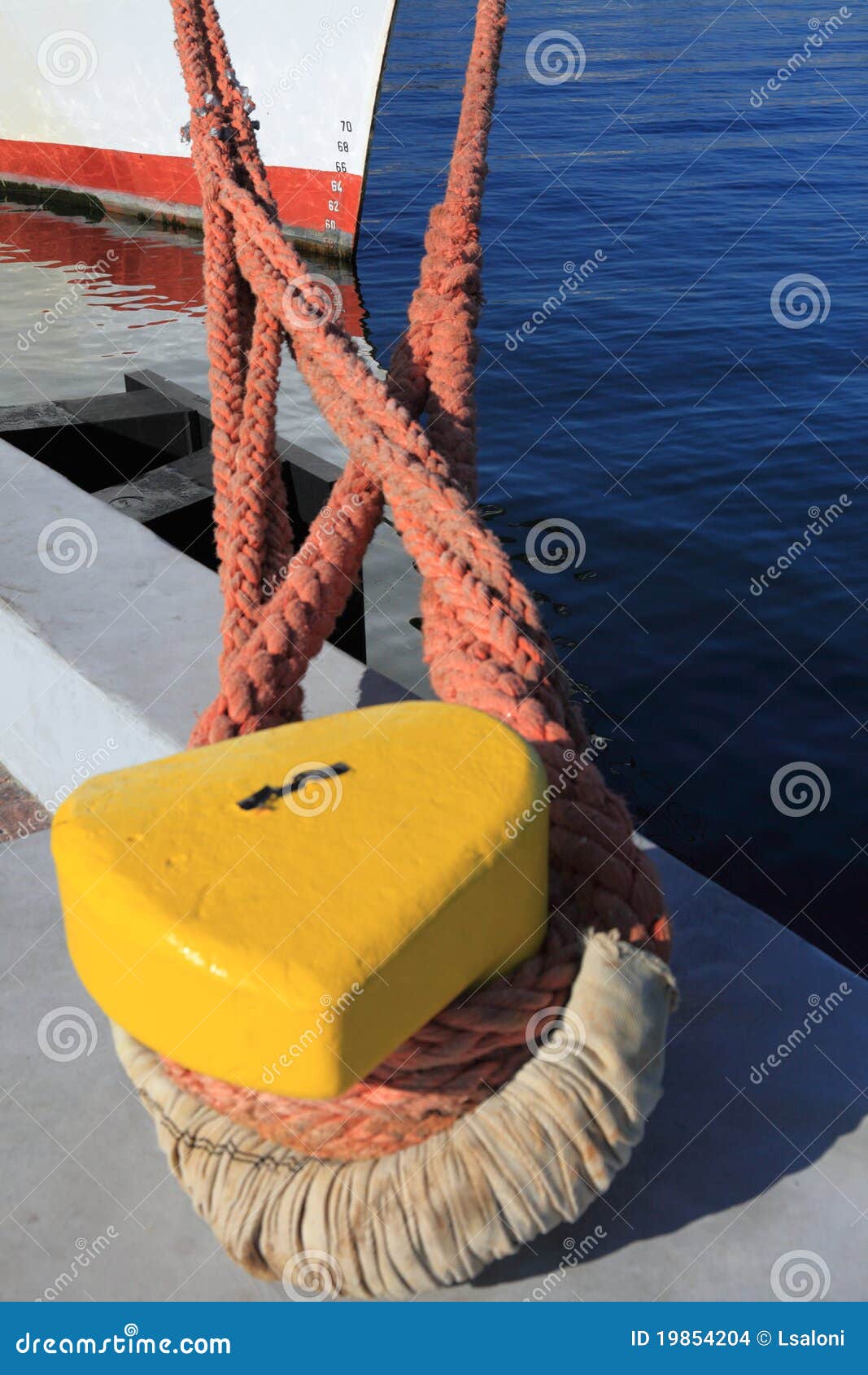 Bollard, Port Detail and Ship Stock Photo - Image of rope, harbor: 19854204