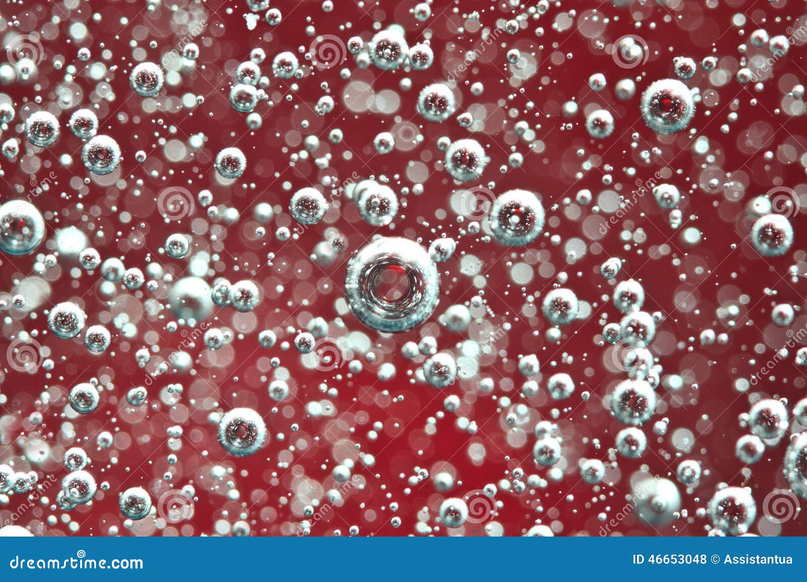 Bolle Di Aria in Acqua Rossa Macro Fotografia Stock - Immagine di ...