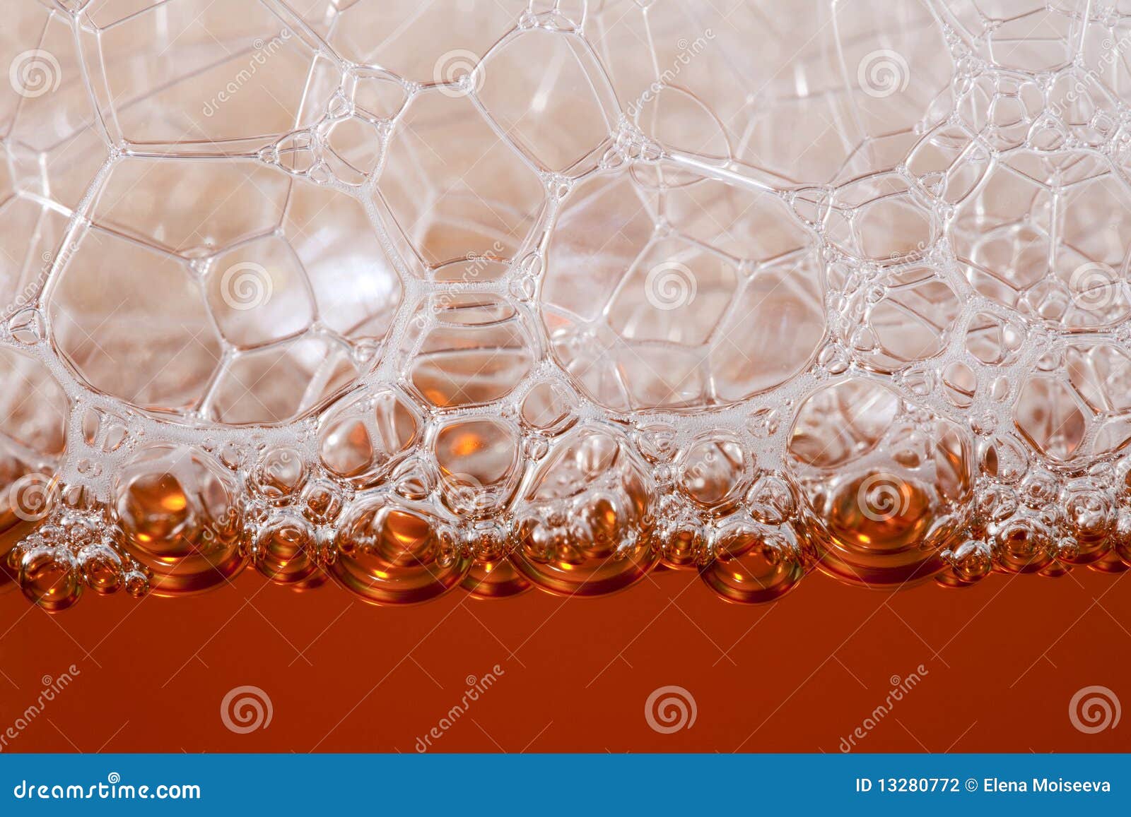 Bolle E Schiuma Dorate, Macro Fotografia Stock - Immagine di pulito ...