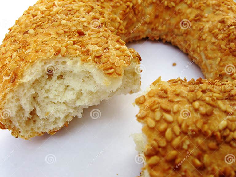 Bollo de forma anular imagen de archivo. Imagen de sésamo - 11935845