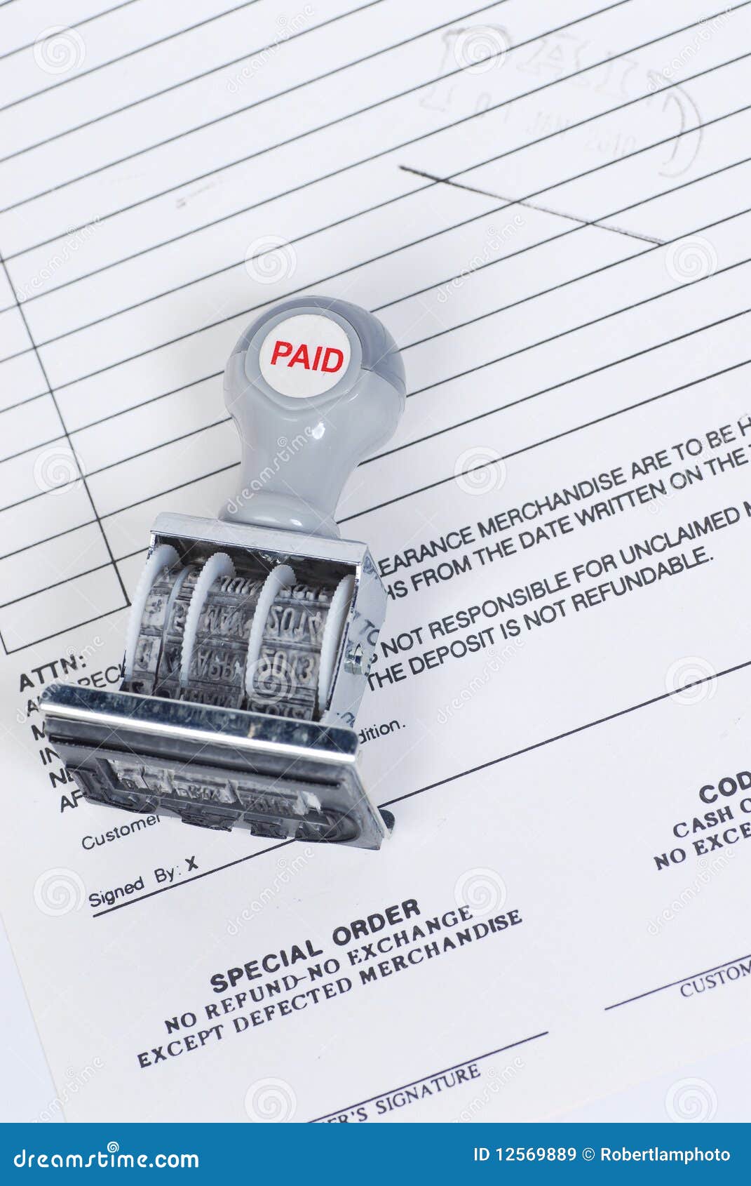 Bollo pagato immagine stock. Immagine di pagato, raccolga - 12569889