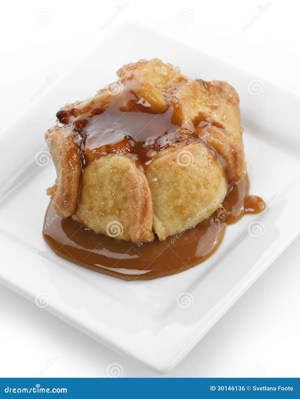 Bolo de Apple do caramelo foto de stock. Imagem de torta - 30146136