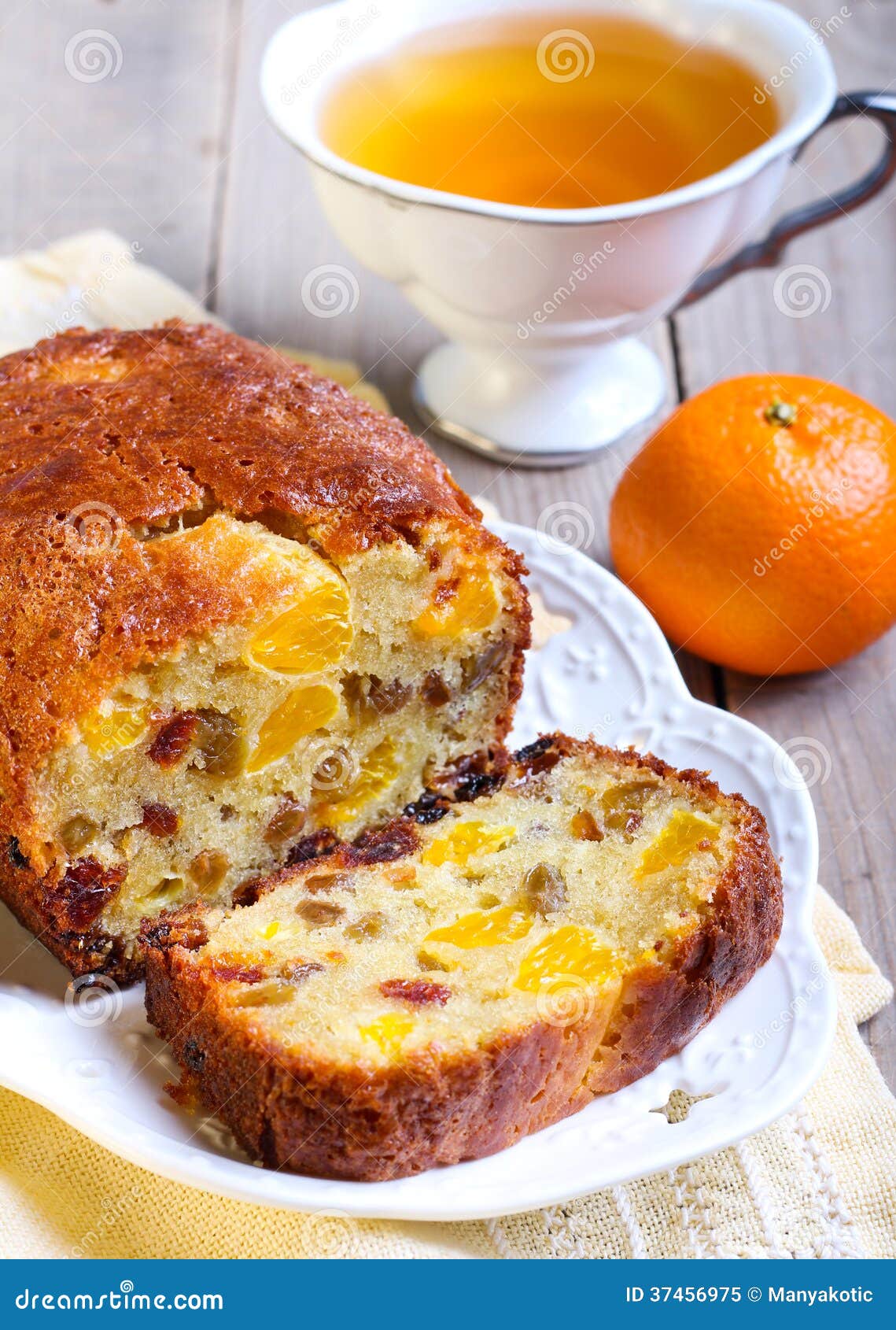 Bolo Seco Do Fruto E Da Tangerina Imagem de Stock - Imagem de fruta ...