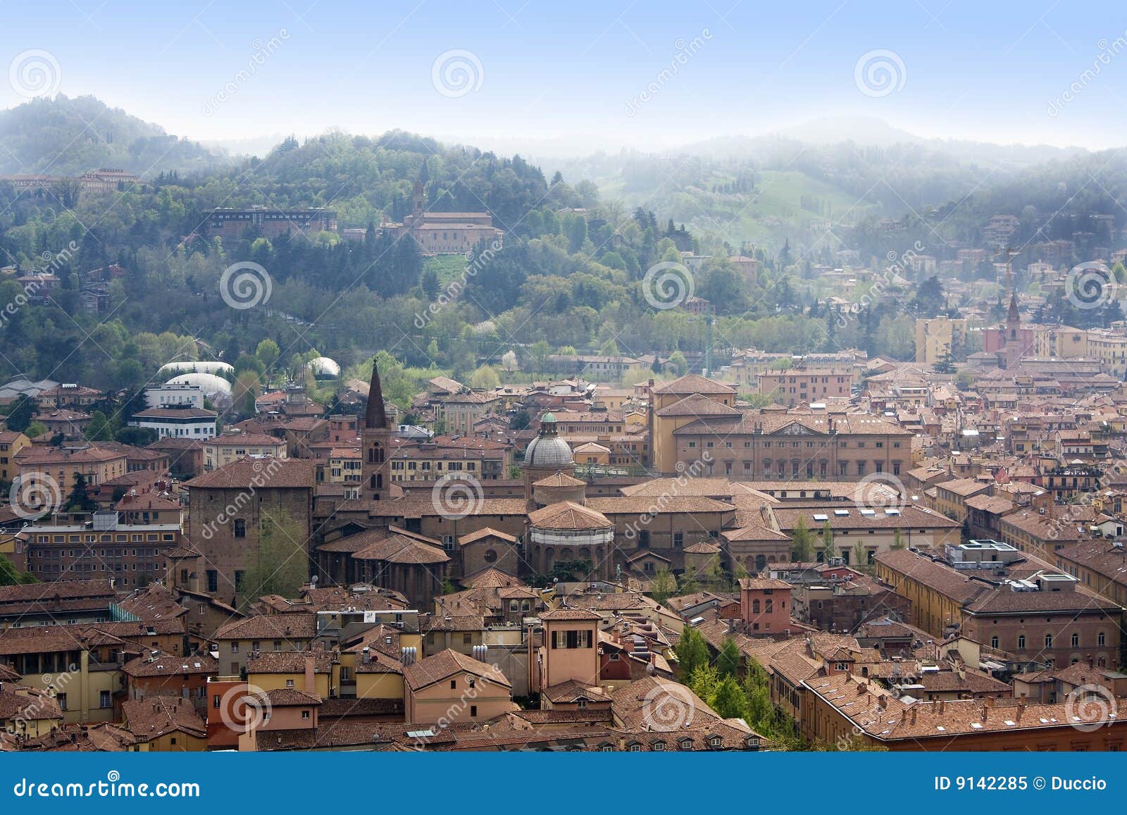 Bologna stock image. Image of trees, roof, roofing, paesggio - 9142285