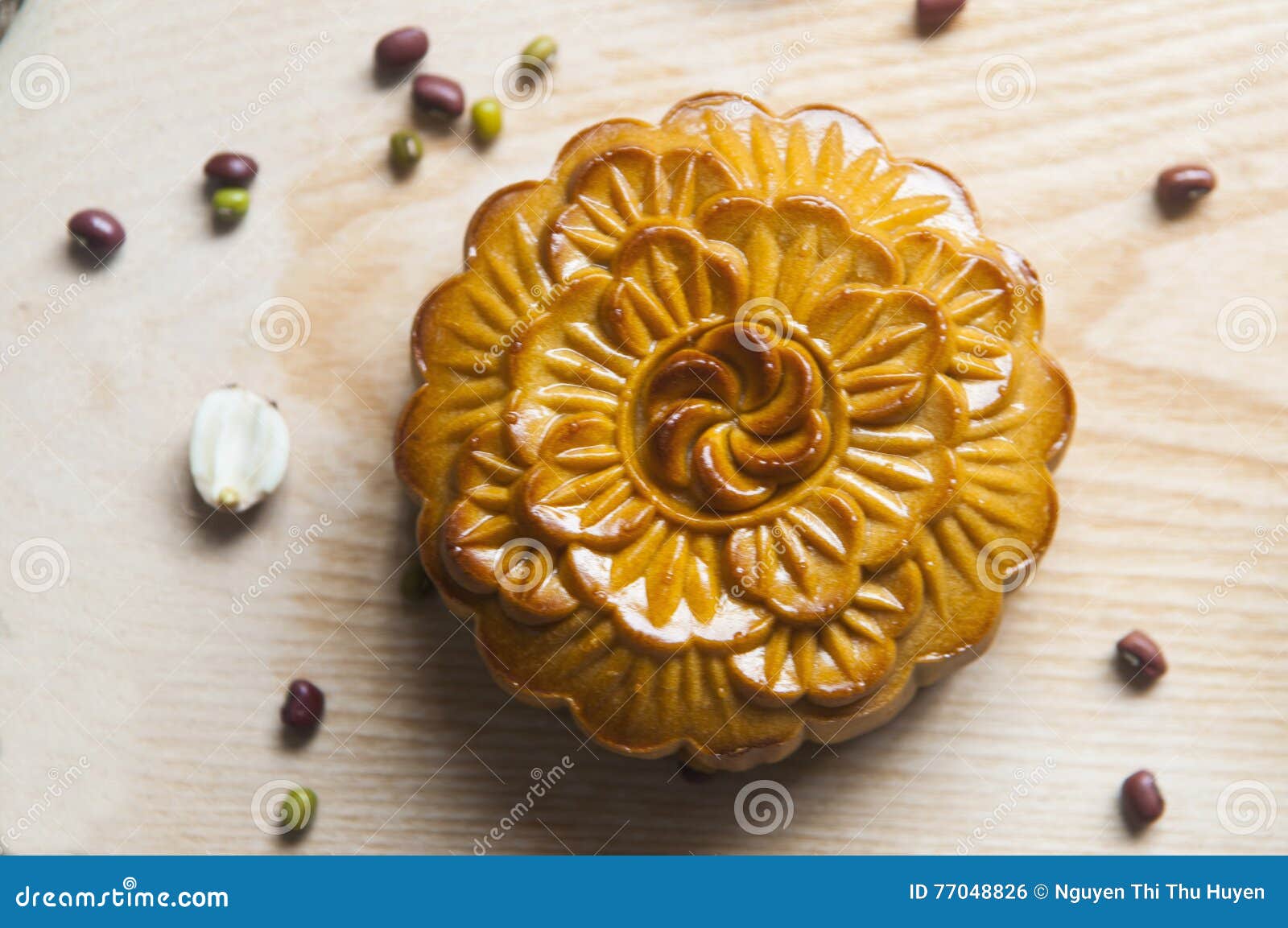 Bolos tradicionais da lua foto de stock. Imagem de vietname - 77048826