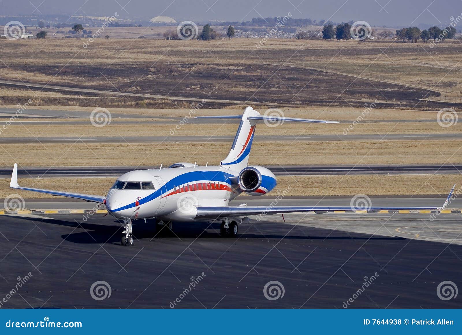 Bombardier BD-700-1A11 Global 5000 Stock Photo - Image of executive ...