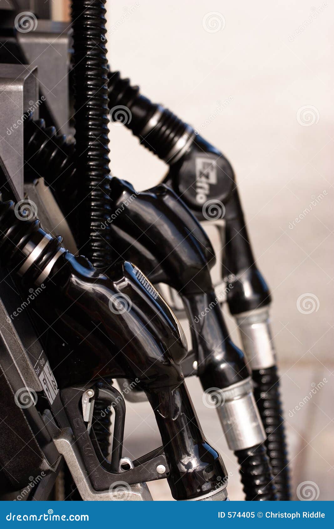 Bombas de gas imagen de archivo. Imagen de servicio, gasolina - 574405