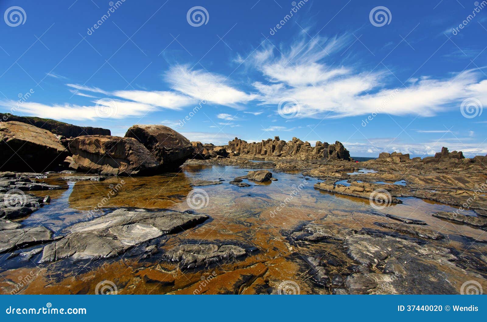 Bombo Headland, Kiama stock photo. Image of boulders - 37440020