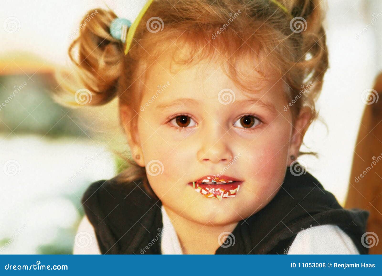 Bonbons photo stock. Image du bouche, enfants, languettes - 11053008
