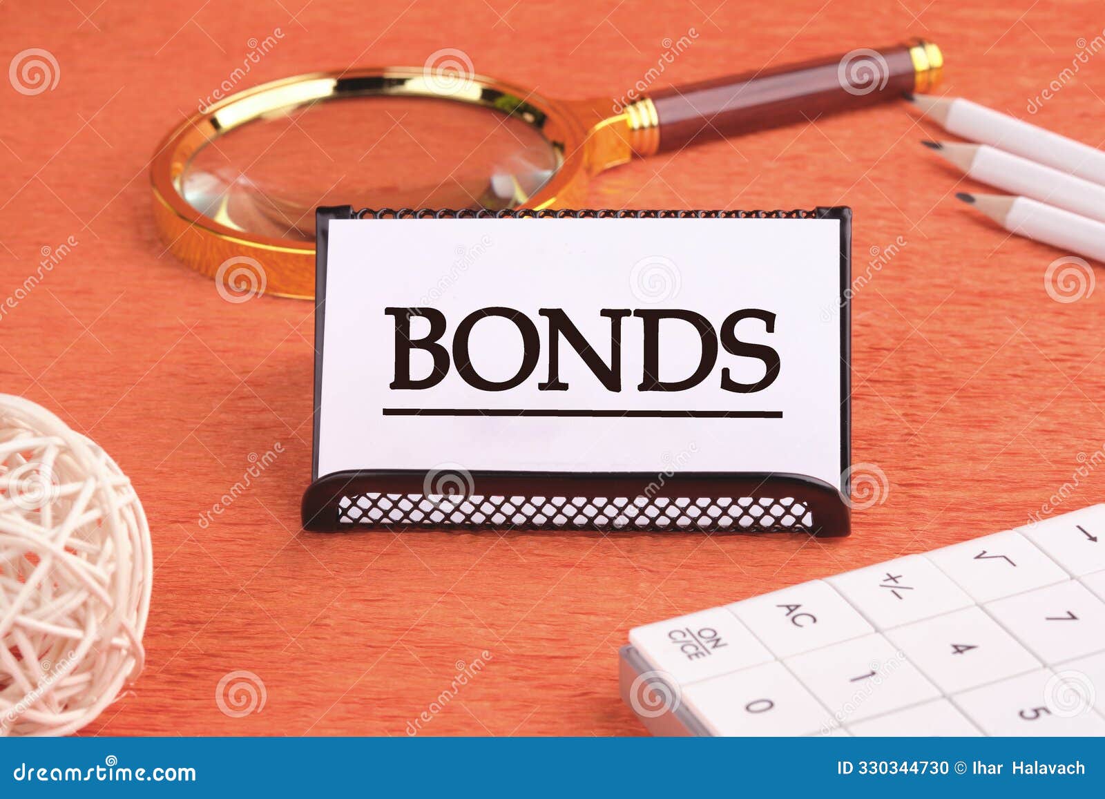 BONDS Word on a White Card on a Black Stand Stock Illustration ...