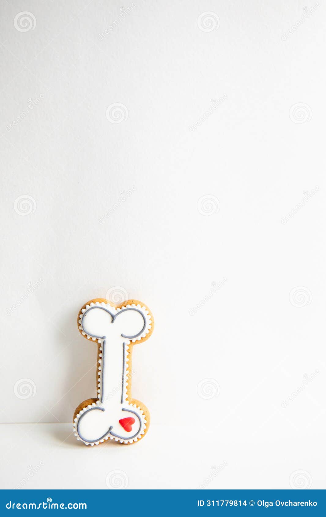 Bone Shaped Gingerbread Cookies Stock Photo - Image of adorable, shapes ...