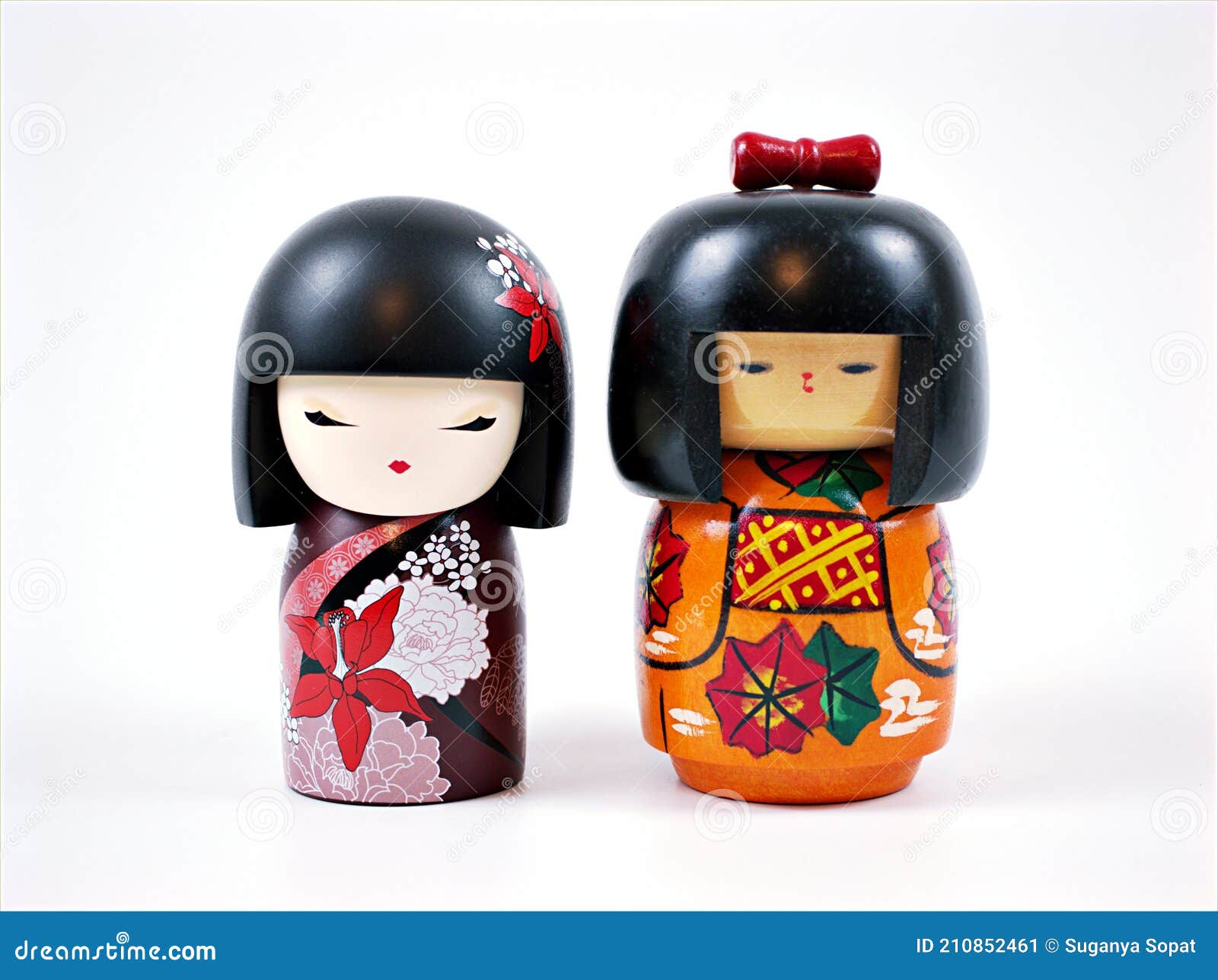 Boneca De Madeira Kimmidoll Nobuko Maxi Kokeshi Japonesa Isolada No ... Boneca De Madeira Kimmidoll Nobuko Maxi Kokeshi Japonesa Isolada No ...
