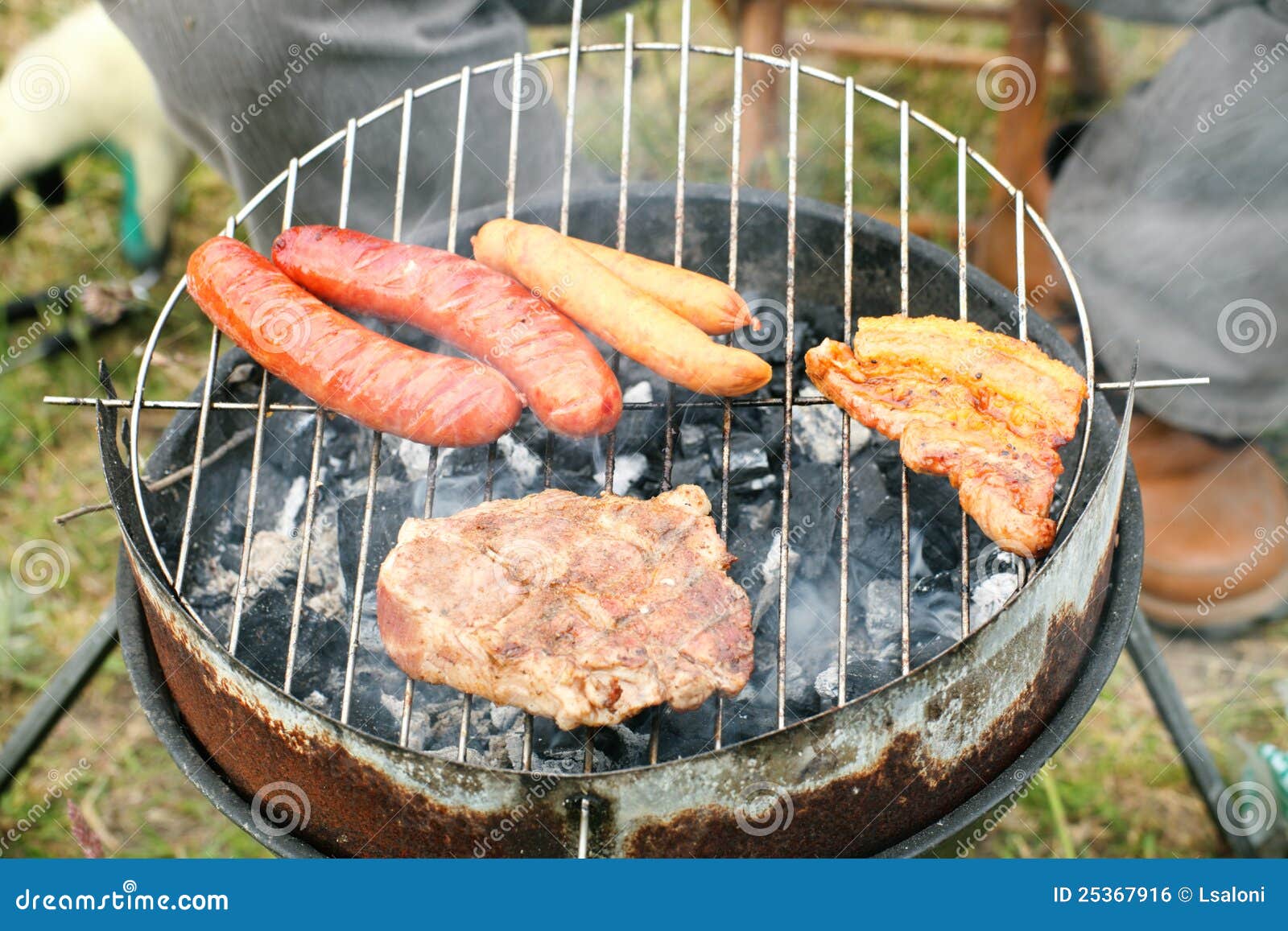 Bonfire Campfire Fire Flames Grilling Steak BBQ Stock Photo - Image of ...