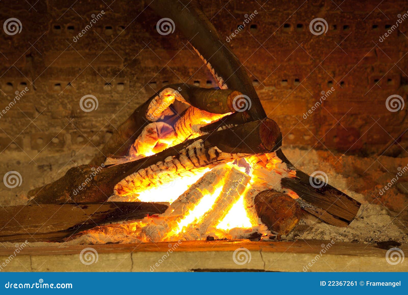 Bonfire in chimney stock image. Image of winter, flame - 22367261
