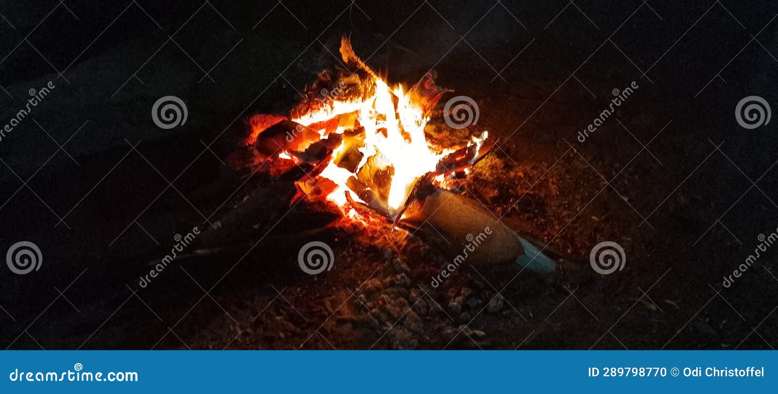 Bonfire stock photo. Image of wood, yellow, night, fire - 289798770