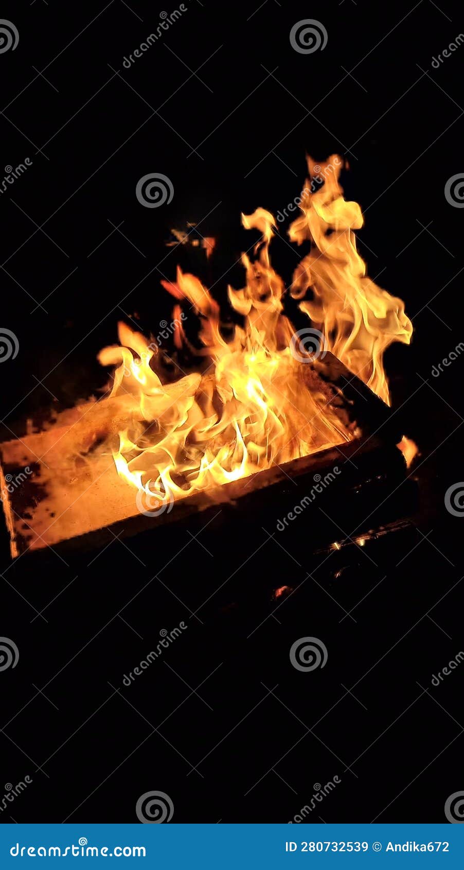 Bon fire stock image. Image of bonfire, live, fire, menyala - 280732539
